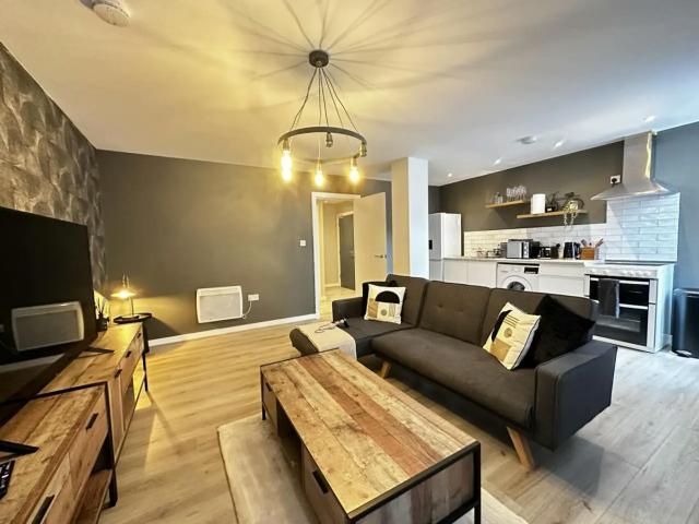 1 Bedroom Apartment Birmingham Birmingham 77903840