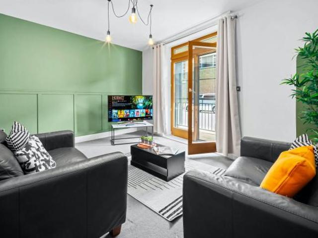 1 Bedroom Apartment Birmingham Birmingham LS66739799