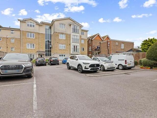 1 Bedroom Apartment Bognor Regis West Sussex 101200079