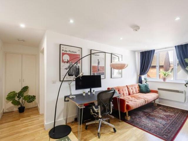 1 Bedroom Apartment Braintree Essex LS101996232