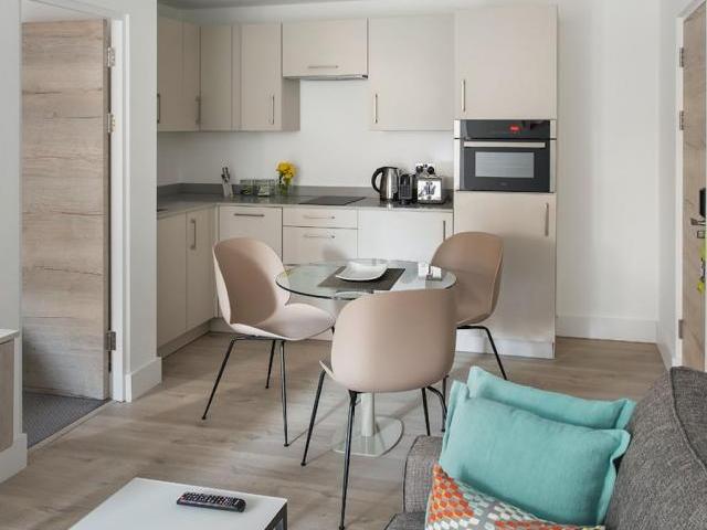 1 Bedroom Apartment Brighton Brighton LS65826190