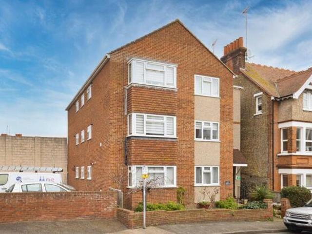 1 Bedroom Apartment Broadstairs Kent LS100316875