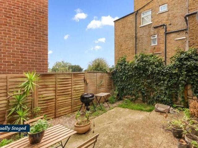 1 Bedroom Apartment Camden Greater London 98204872