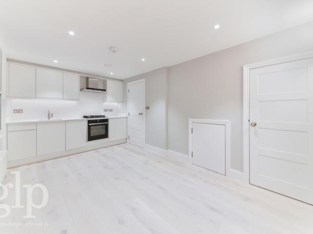 1 Bedroom Apartment, Carnaby Street, Soho, W1F, London 71423