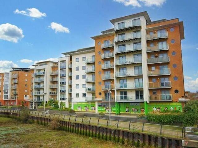 1 Bedroom Apartment Colchester Essex 103485877
