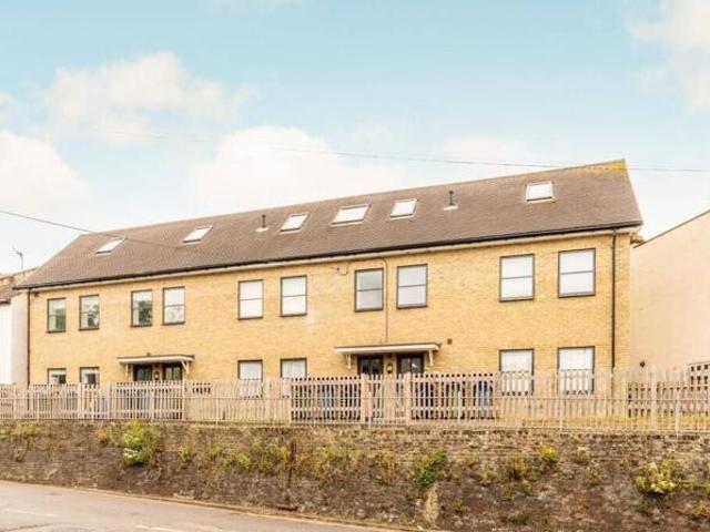 1 Bedroom Apartment Croydon Greater London 98233243