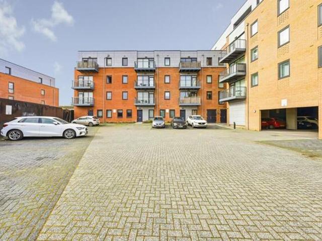1 Bedroom Apartment Dartford Kent LS100426094