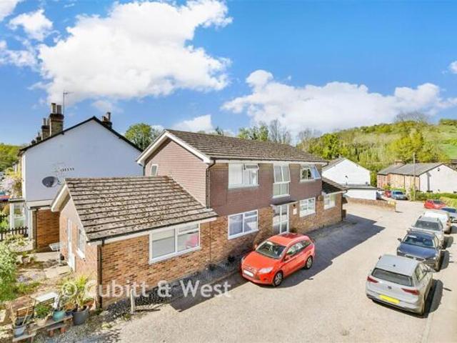1 Bedroom Apartment Dorking Surrey LS101955292