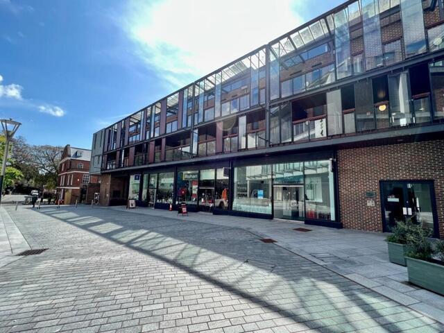 1 Bedroom Apartment Exeter Devon LS101168346