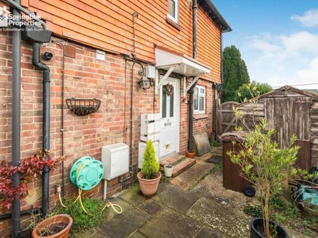 1 Bedroom Apartment East Sussex East Sussex 100240860