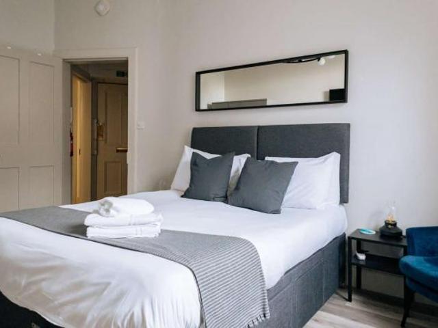 1 Bedroom Apartment Edinburgh Edinburgh LS83819666