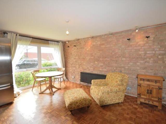 1 Bedroom Apartment Enfield Great London 100132421