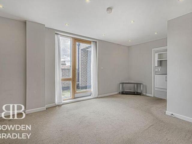 1 Bedroom Apartment Epping Forest Greater London LS101677325