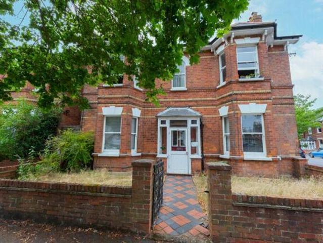 1 Bedroom Apartment Farnborough Hampshire LS100685346