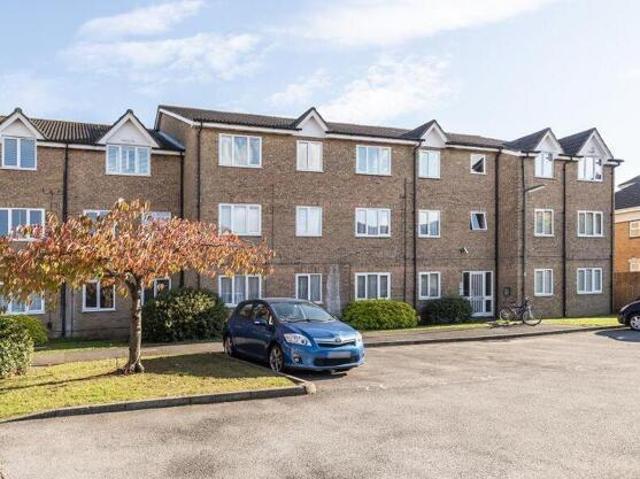 1 Bedroom Apartment Feltham Surrey LS99344695