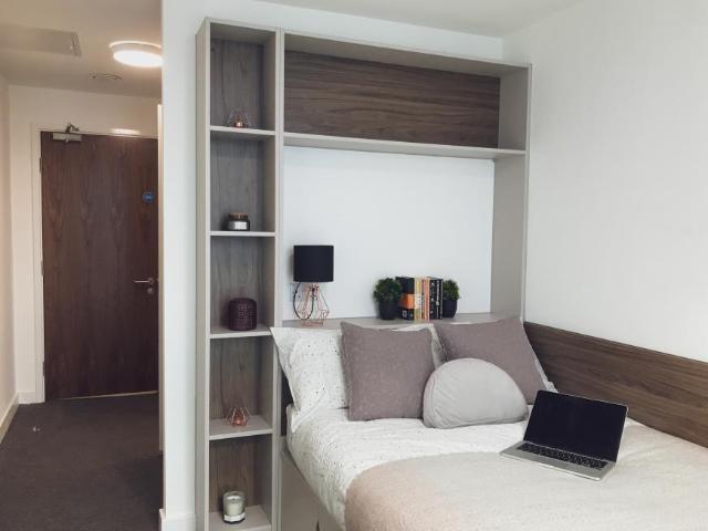 1 Bedroom Apartment Five Ways West Midlands 103338492