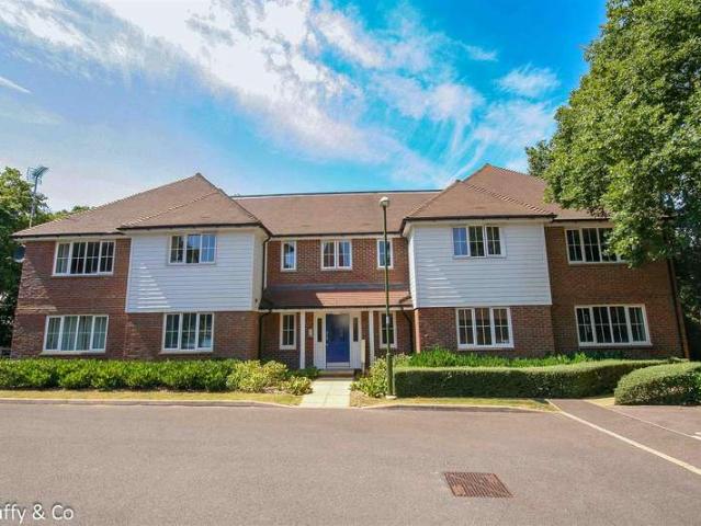 1 Bedroom Apartment Flat