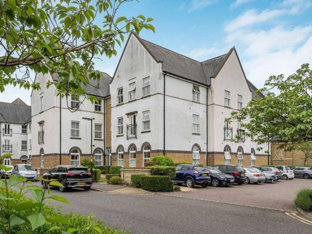 1 Bedroom Apartment Flat