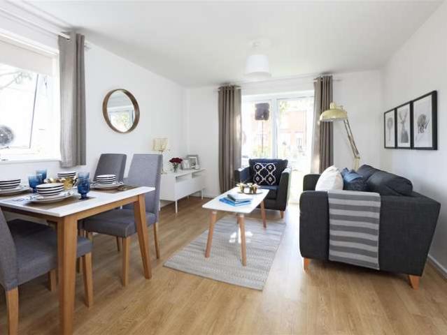 1 Bedroom Apartment Flat