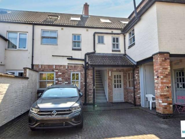 1 Bedroom Apartment Flat