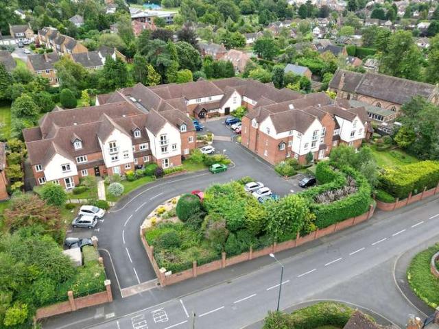 1 Bedroom Apartment Flat