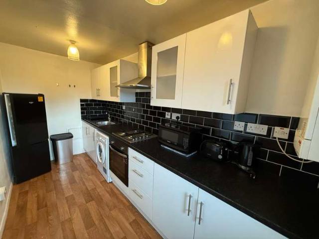 1 Bedroom Apartment Flat