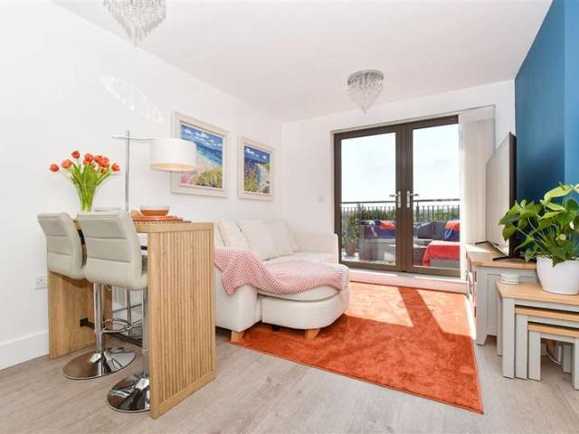 1 Bedroom Apartment Flat