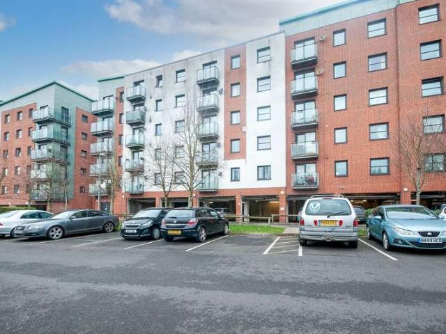 1 Bedroom Apartment Flat