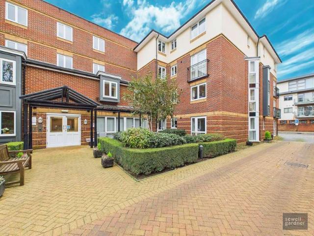 1 Bedroom Apartment Flat