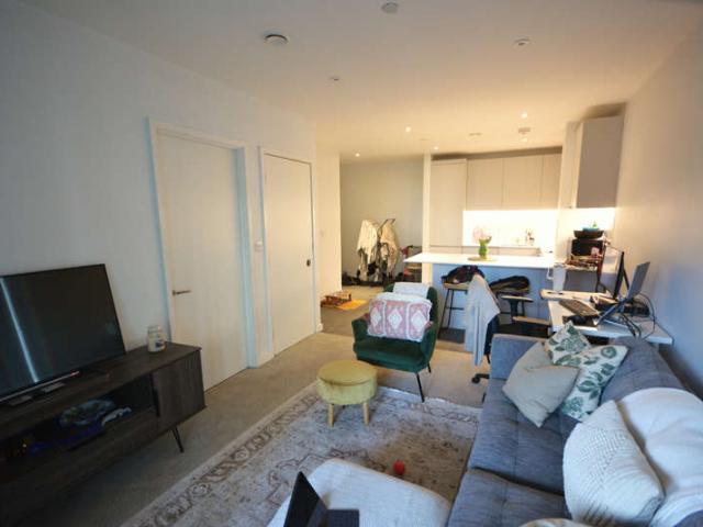1 Bedroom Apartment Flat
