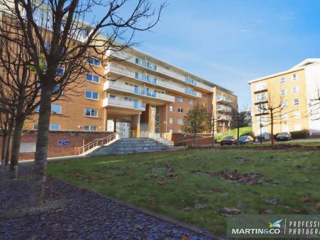1 Bedroom Apartment Flat