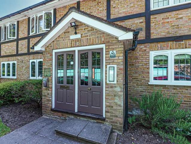 1 Bedroom Apartment Flat