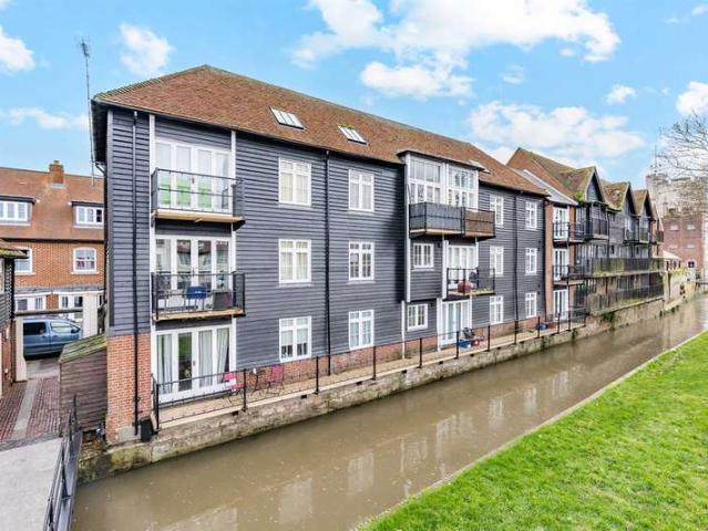 1 Bedroom Apartment Flat