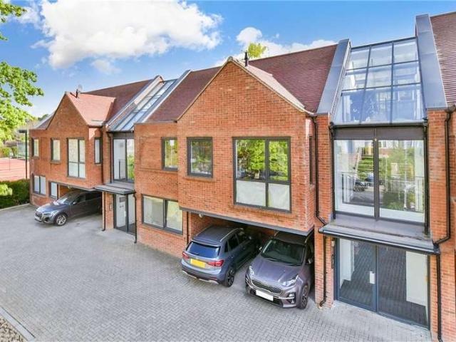 1 Bedroom Apartment Flat
