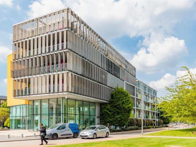 1 Bedroom Apartment Flat
