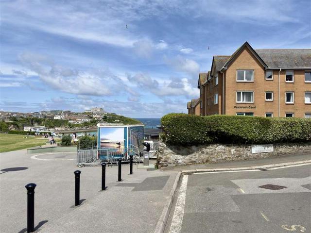 1 Bedroom Apartment Flat