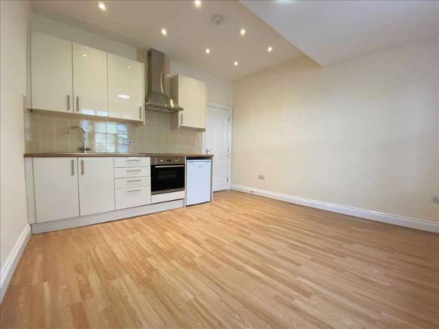 1 Bedroom Apartment Flat
