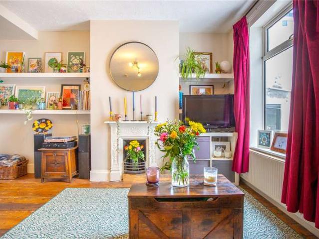 1 Bedroom Apartment Flat