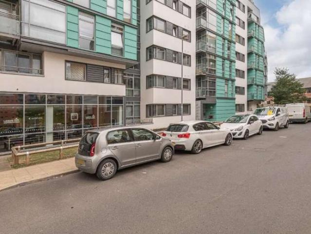 1 Bedroom Apartment Flat