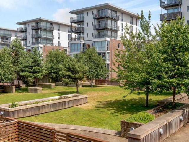1 Bedroom Apartment Flat
