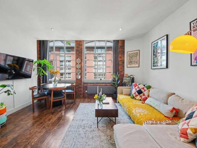 1 Bedroom Apartment Flat