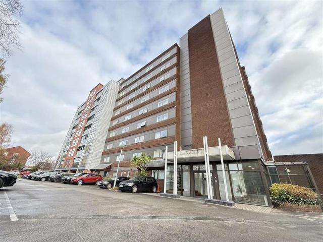 1 Bedroom Apartment Flat