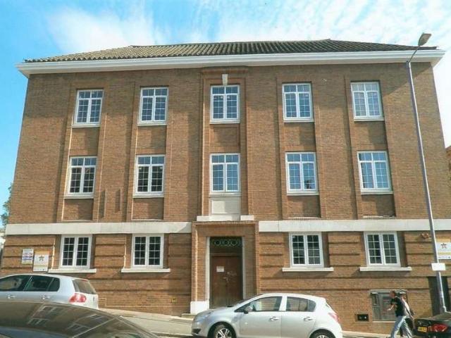 1 Bedroom Apartment Flat