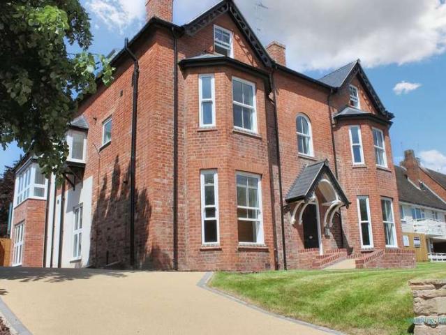 1 Bedroom Apartment Flat