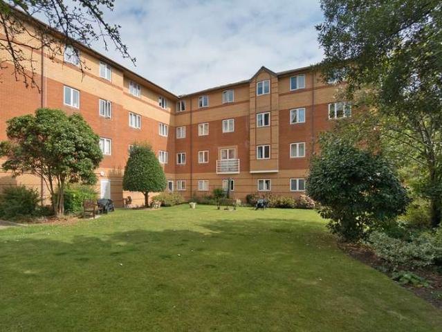1 Bedroom Apartment Flat