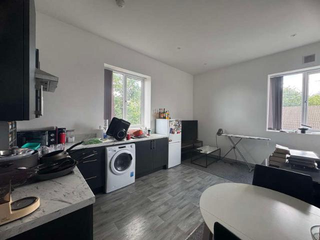 1 Bedroom Apartment Flat