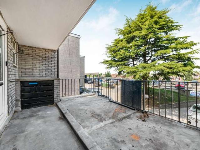 1 Bedroom Apartment Flat