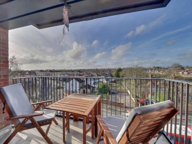 1 Bedroom Apartment Flat