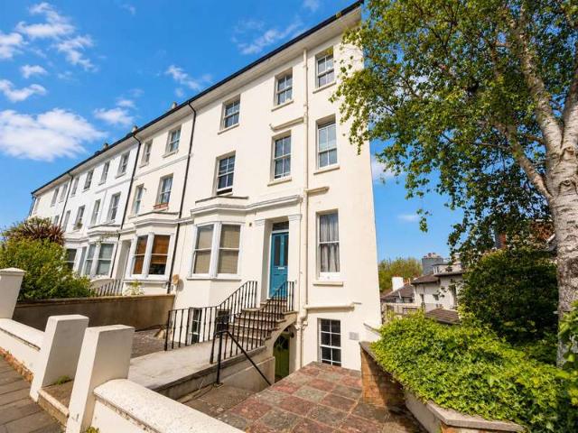 1 Bedroom Apartment Flat
