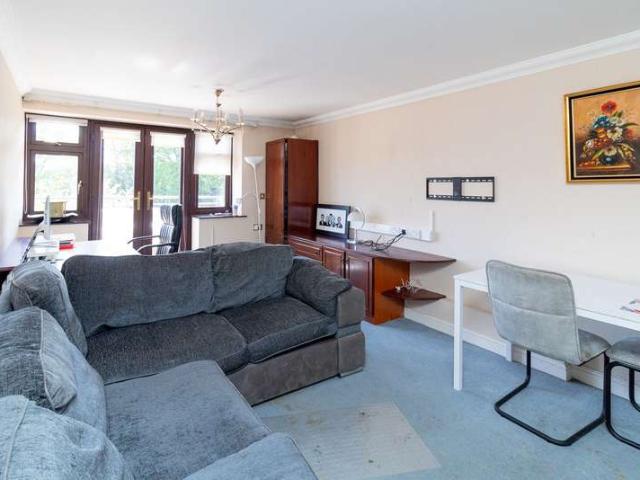 1 Bedroom Apartment Flat